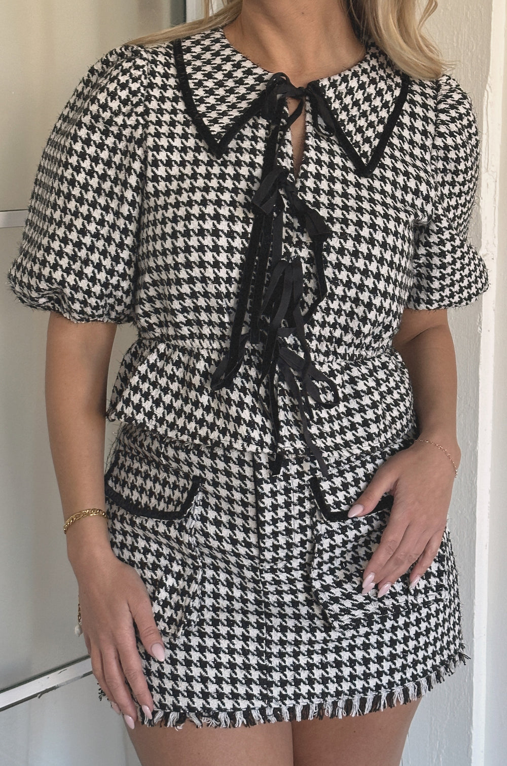 Houndstooth Puff Sleeve Top